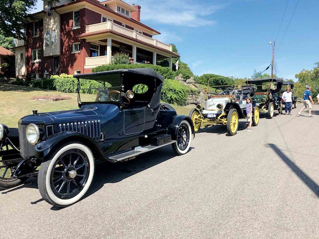 Steam car tour arrives | News, Sports, Jobs - News and Sentinel